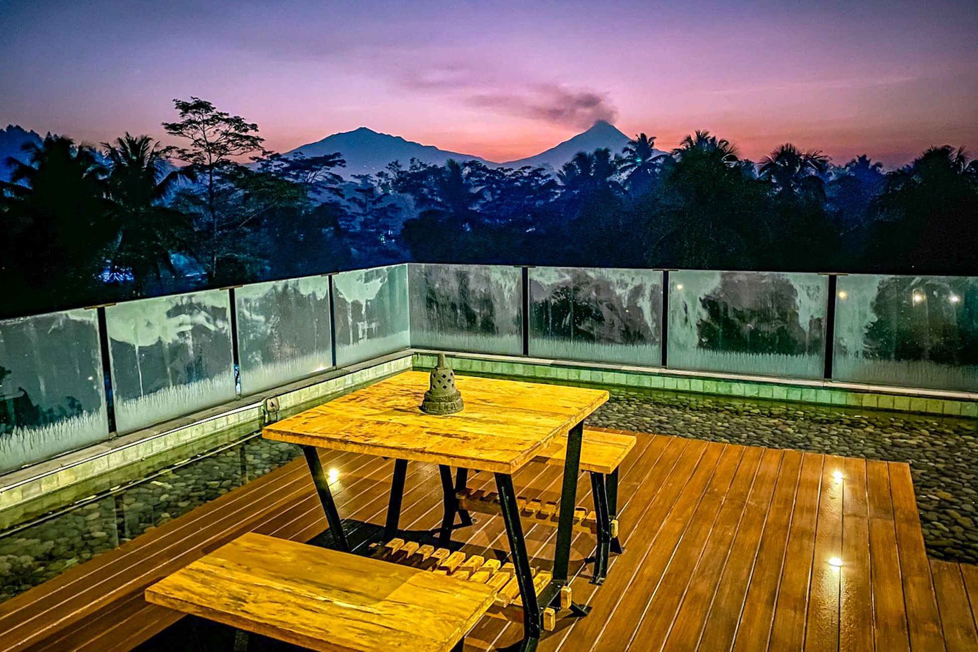 LE DECK Roof Top – Hotel Le Temple